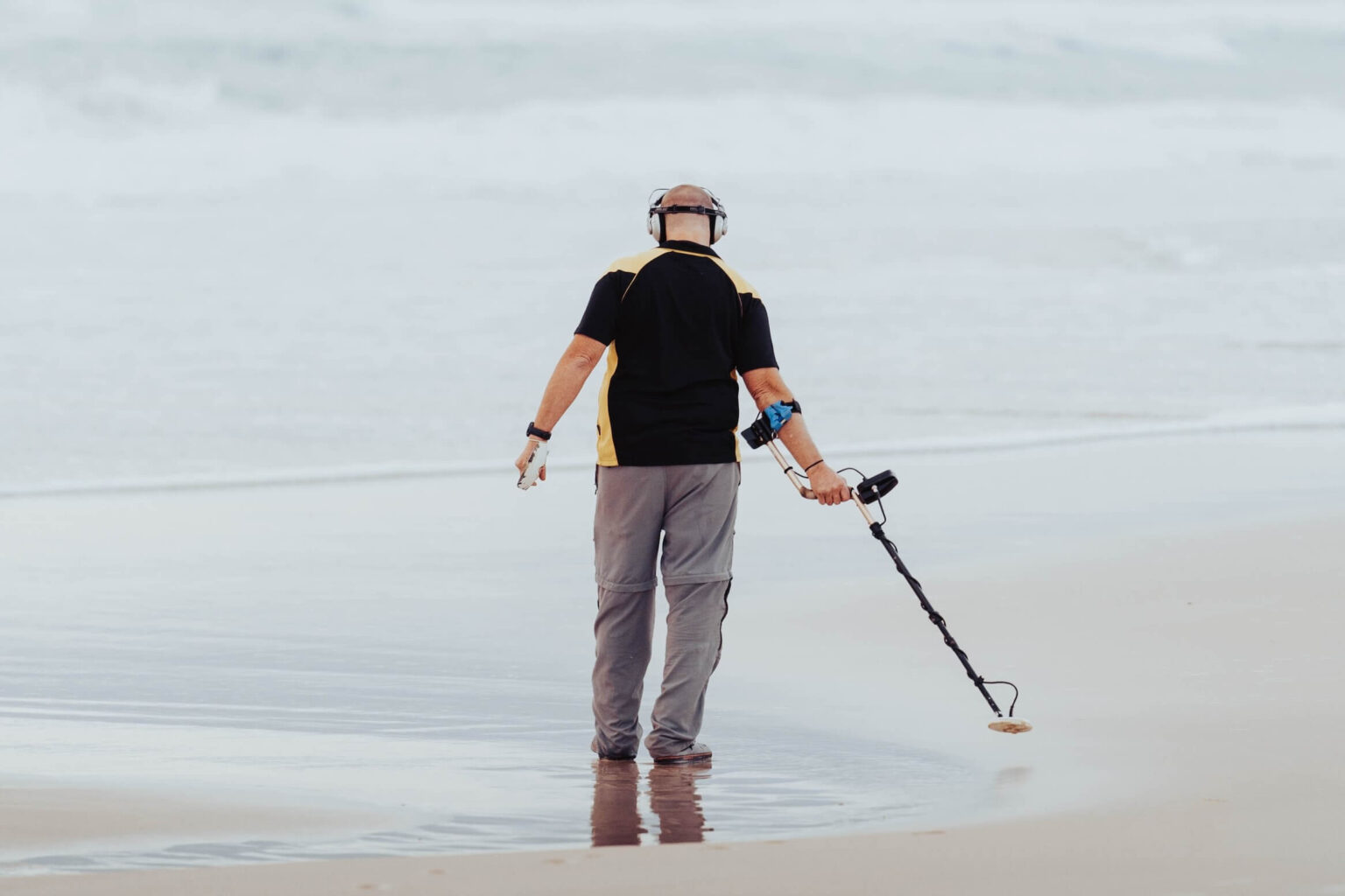 The Best Metal Detectors for Beginners to Buy - SmartDetectors